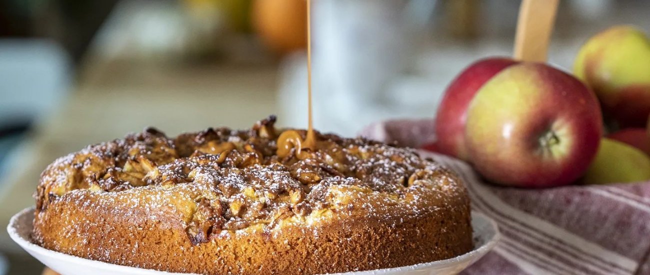 Eplekake med HaPå glasur - Kavli